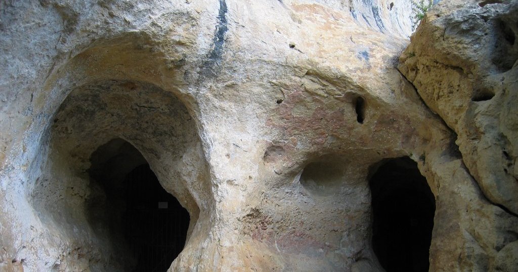 Présentation du site de la Grotte de Font-De-Gaume - Institut de ...